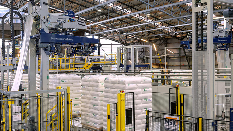 Stretch hood pallet packaging, palletizer, truck loading system | MSK